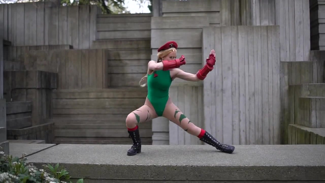 Amazing Cosplay at ECCC - Coub