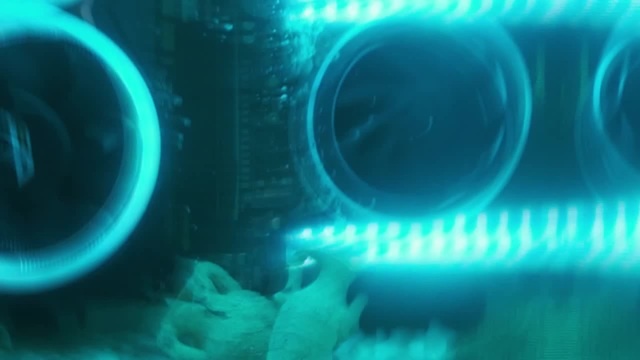 ПК в Аквариуме. https://youtu.be/iwaY9yicxqQ - Coub