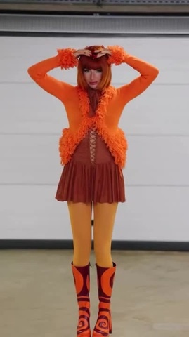 Alessandra gilioli - hot outfit dancing - Coub