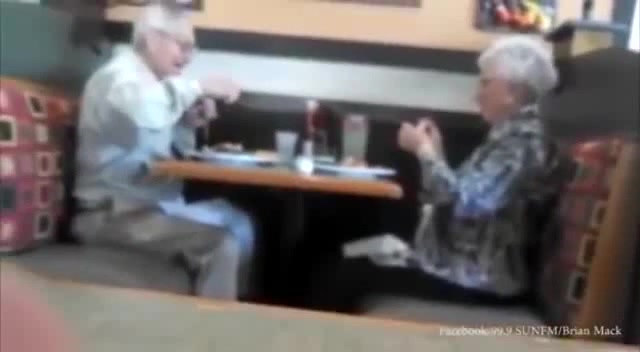 Adorable elderly couple goofs off with straws in restaurant - Coub