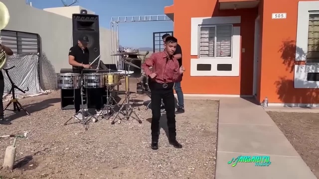 Gutalax - Assmeralda - Coub