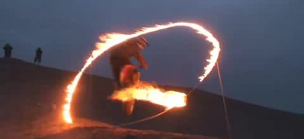 MOTORCYCLE RING OF FIRE JUMP - Coub