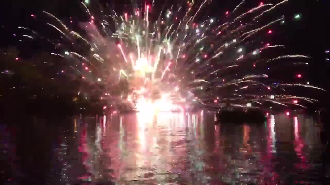 Horrifying fireworks disaster - Coub
