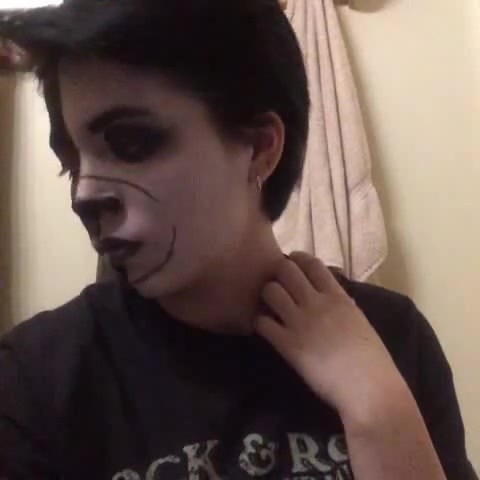 A really quick #Monokuma makeup #DanganRonpa #cosplay #makeuptest - Coub