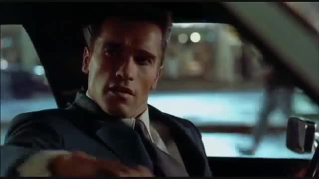 Funny scenes in Red Heat (1988) - Coub
