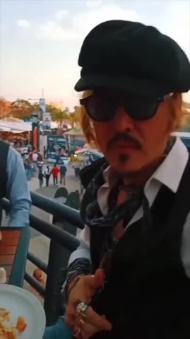 Johnny Depp feat. Robert Downey Jr. Dance - Coub