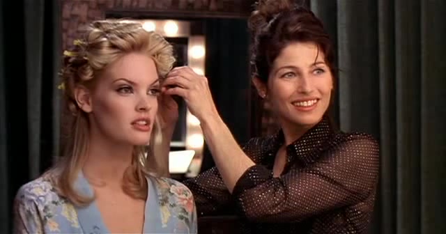 Catherine Keener, Bridgette Wilson "The Real Blonde" - Coub