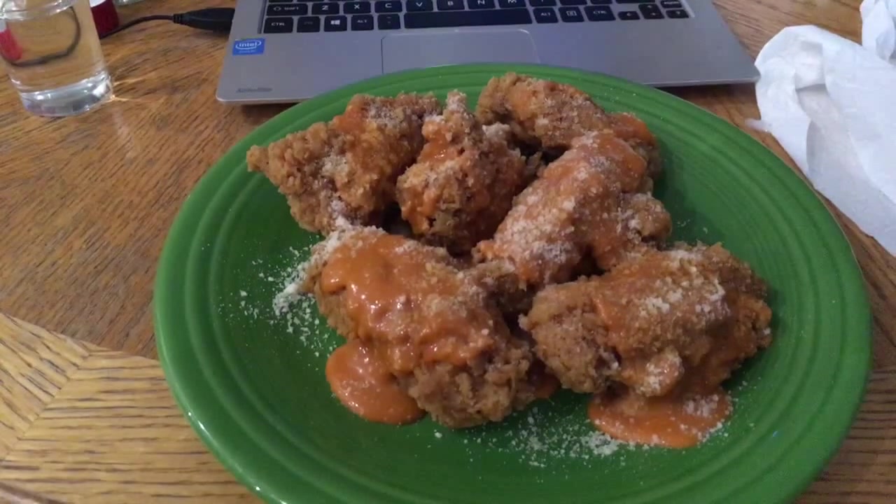 Saturday night wing night - Coub