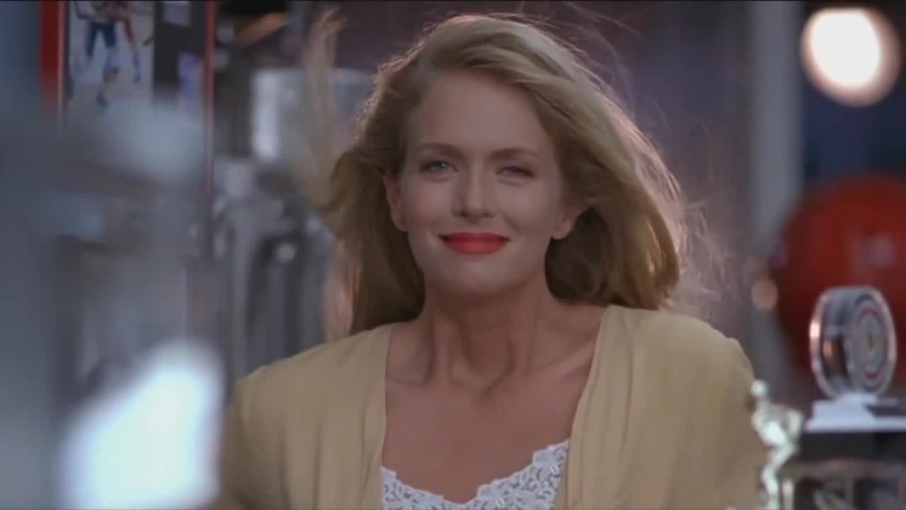 Wayne's World - Garth Foxy Lady - Coub