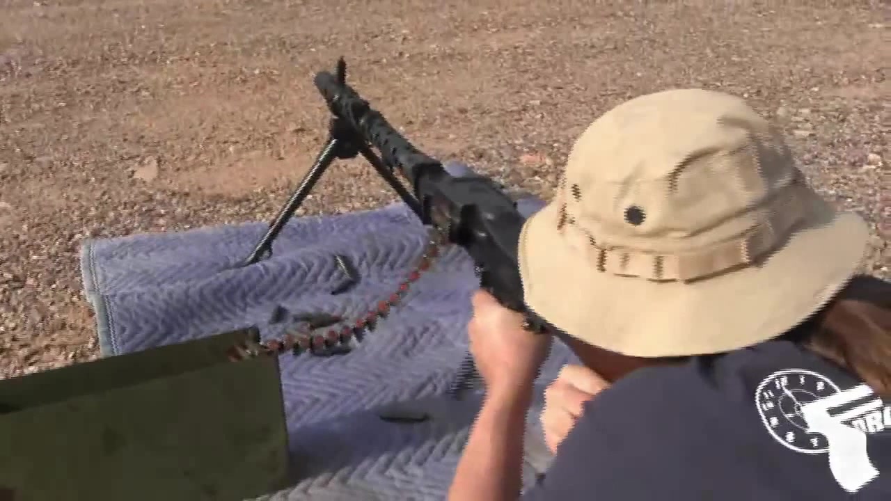 Shooting the MG-34 and MG-42 - Coub