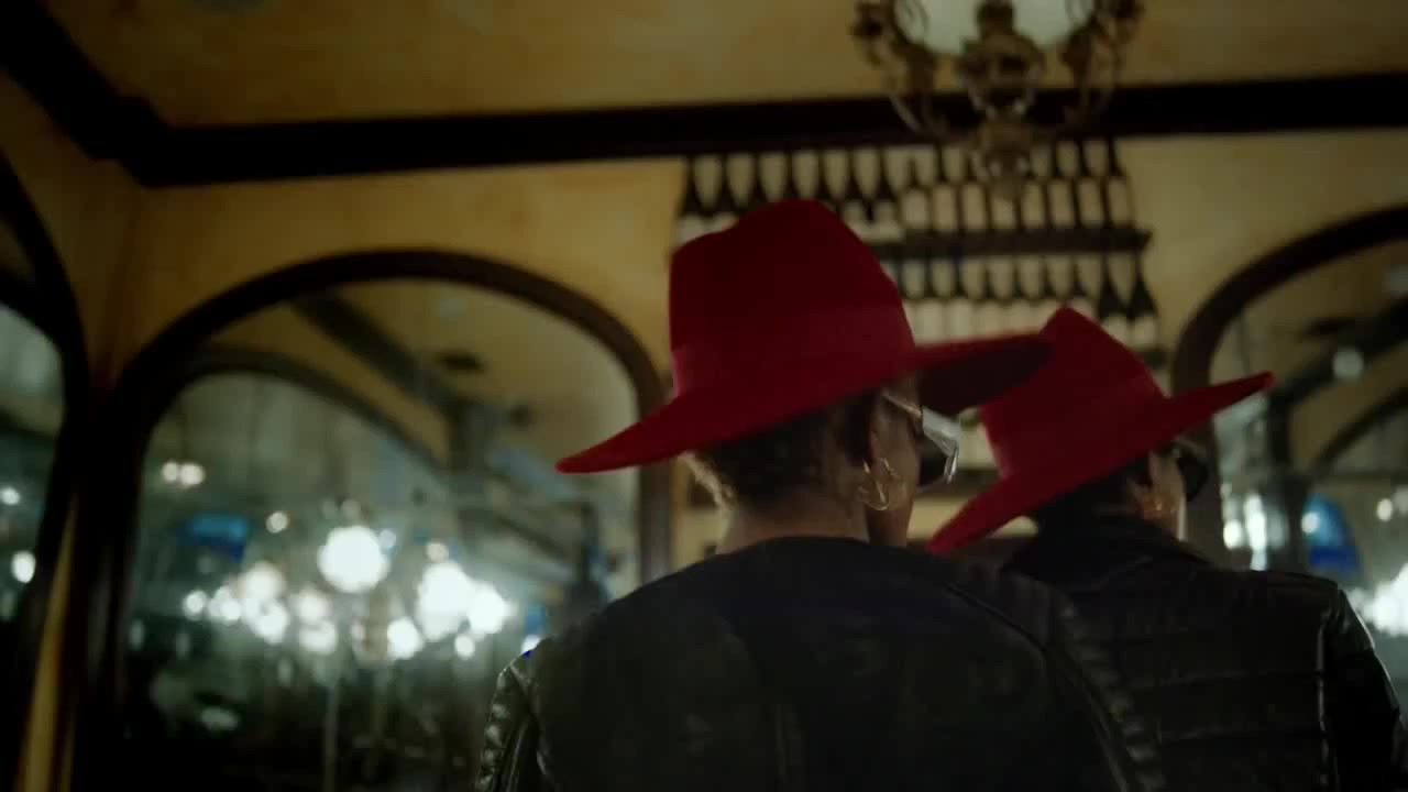 H&M Close the Loop – Sustainable fashion through recycled clothes - Coub