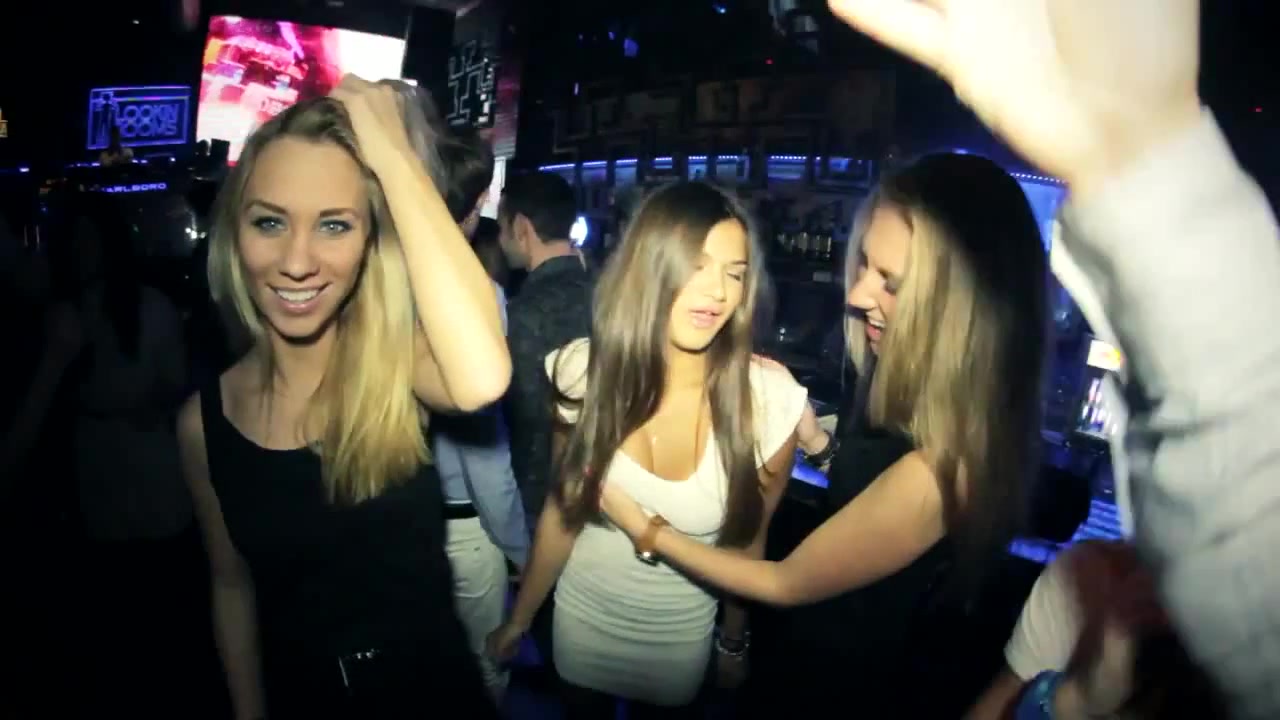 B Party in Looroo - Coub