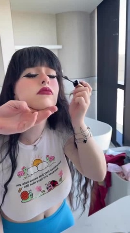 Mascara is magic 😂 - Coub