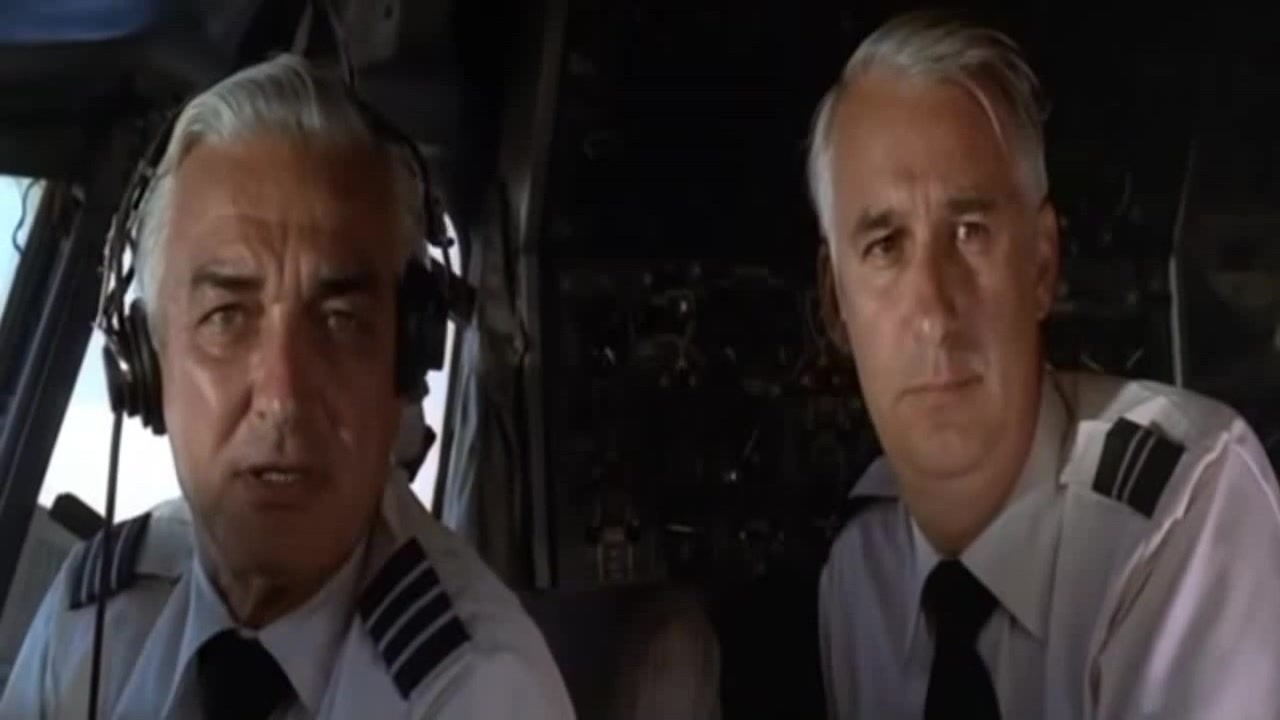 "Excuse me captain, can you fly?" - Coub