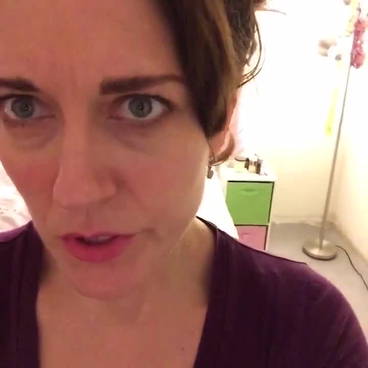 Help me get dressed! 😫 #Skurt or khakis? 🤔 SO Anger Family Management, Fuggedaboudit, Kim ...