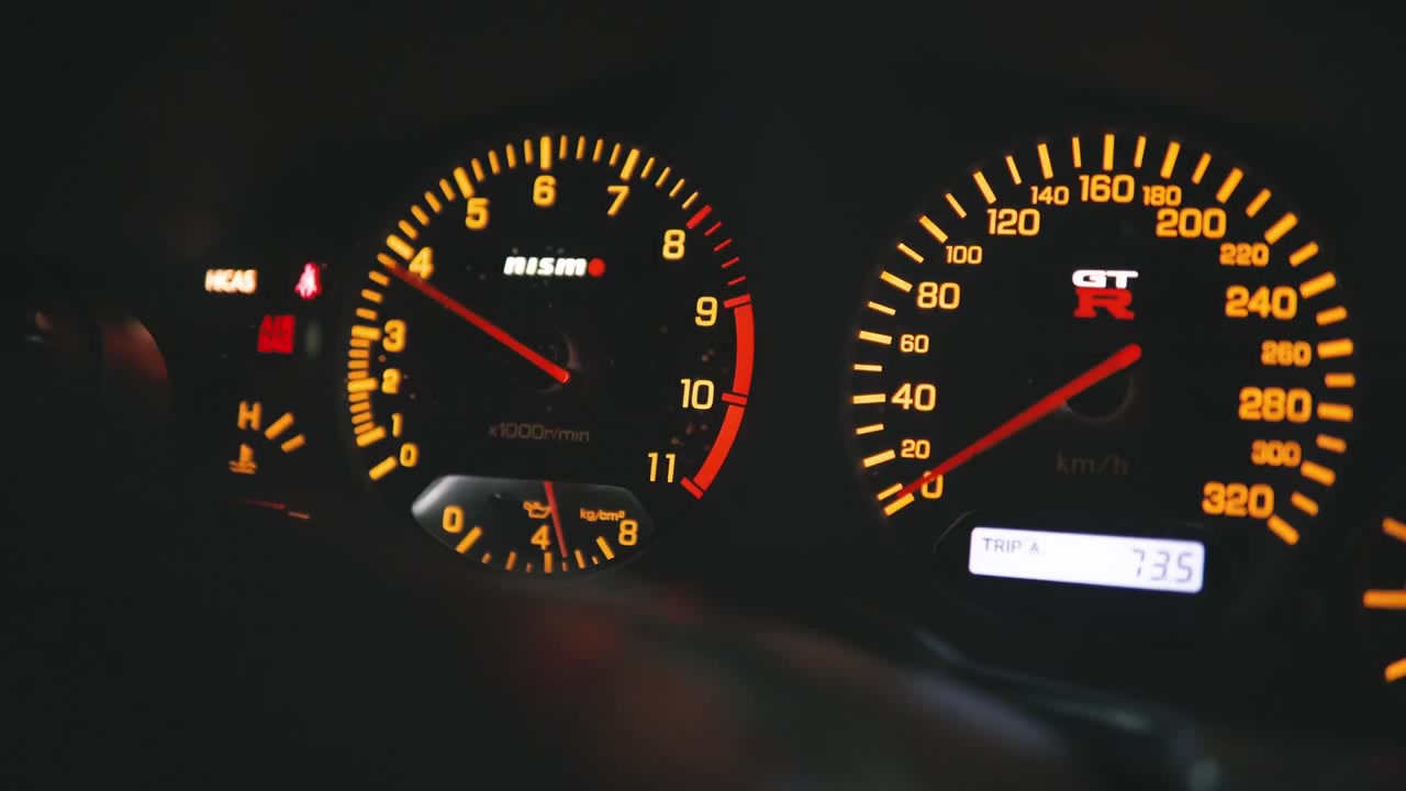 Midnight Blues | 950HP Skyline R34 GTR Showtime (4K) - Coub