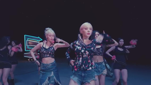 VIVIZ (비비지) - 'MANIAC' MV - Coub