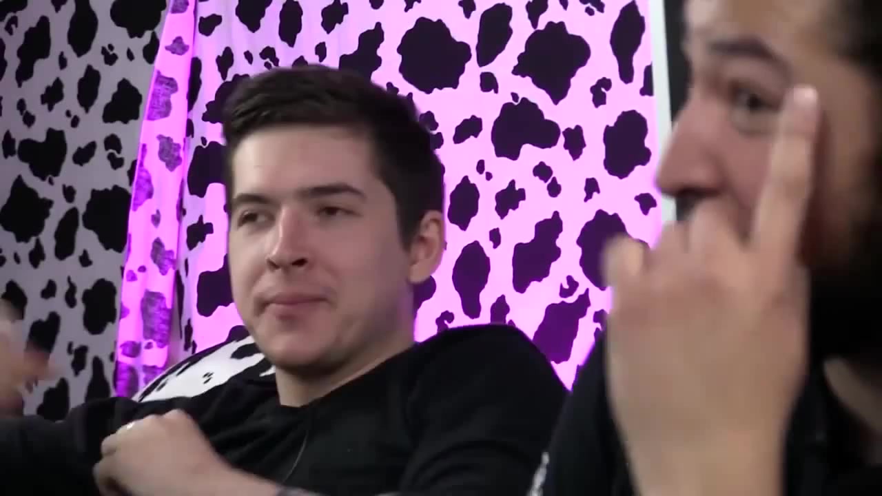 FACE MORPHING • A Cow Chop Compilation - Coub