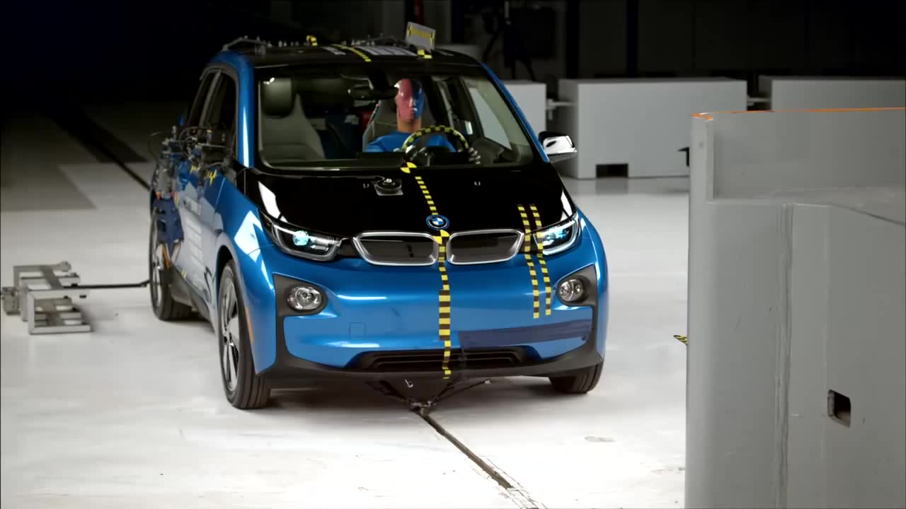Bmw i3 iihs store